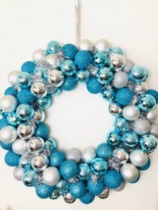 50 Blue Wreaths for Christmas, Winter, Holiday Home Decor – Everyday ...