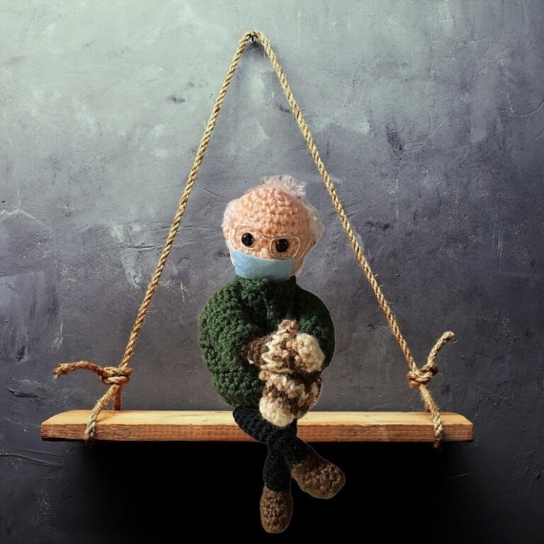 50+ Crochet Bernie’s | Bernie Sanders Mittens & Plush Dolls & Gifts ...