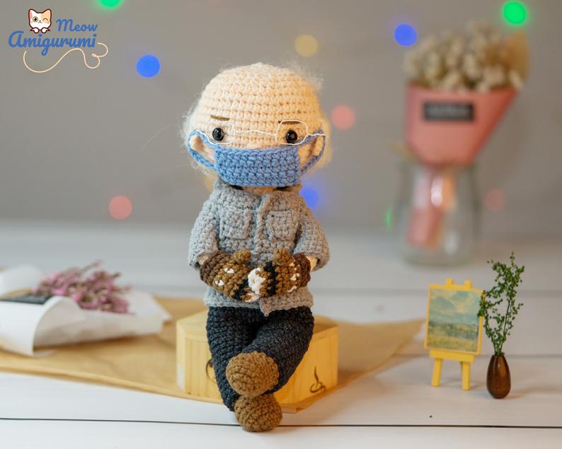 Everyday Wholesome | 50+ Crochet Bernie's | Bernie Sanders Mittens ...