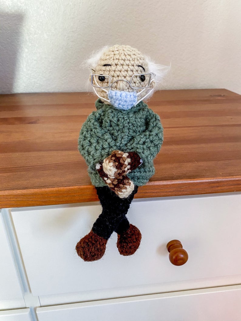 Everyday Wholesome | 50+ Crochet Bernie's | Bernie Sanders Mittens ...
