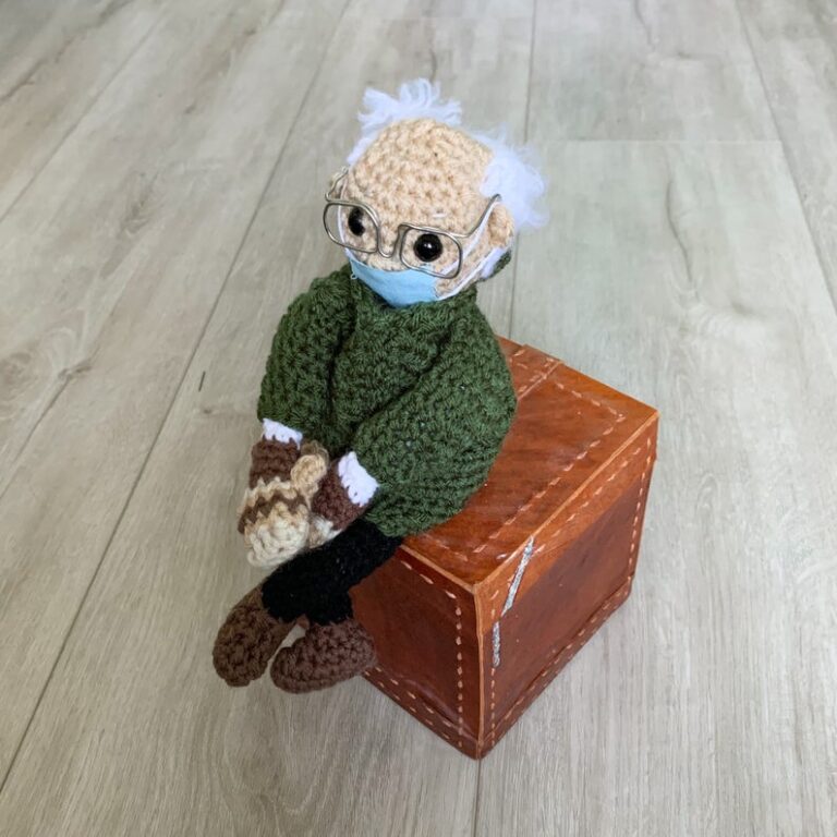 50+ Crochet Bernie’s | Bernie Sanders Mittens & Plush Dolls & Gifts ...