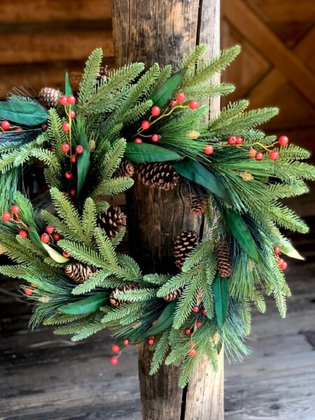 30+ Classic Christmas Wreaths – Everyday Wholesome