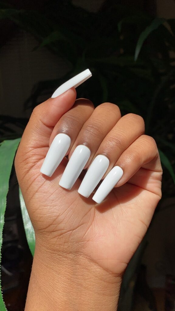 Everyday Wholesome | 35 White Nails